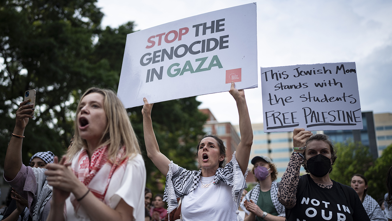 Campus protests: Anti-Israel demonstrations continue into third week ...